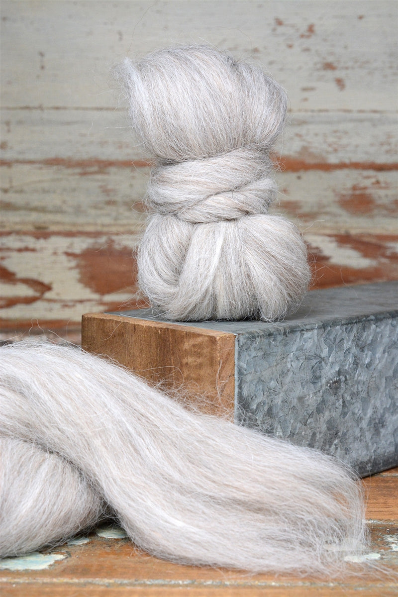 Baby Alpaca Roving - Gray 1 oz – Sarafina Fiber Art