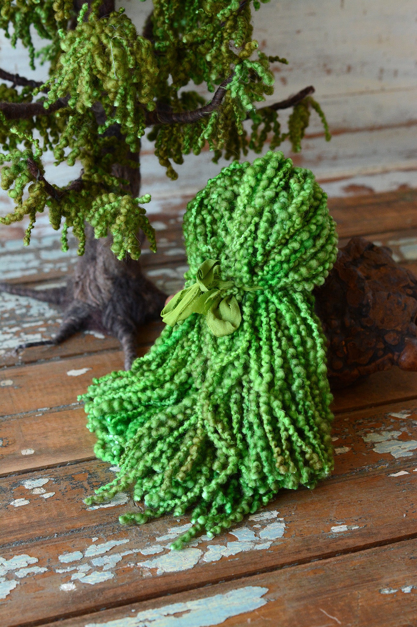 Foliage Yarn - Green Leaf – Sarafina Fiber Art