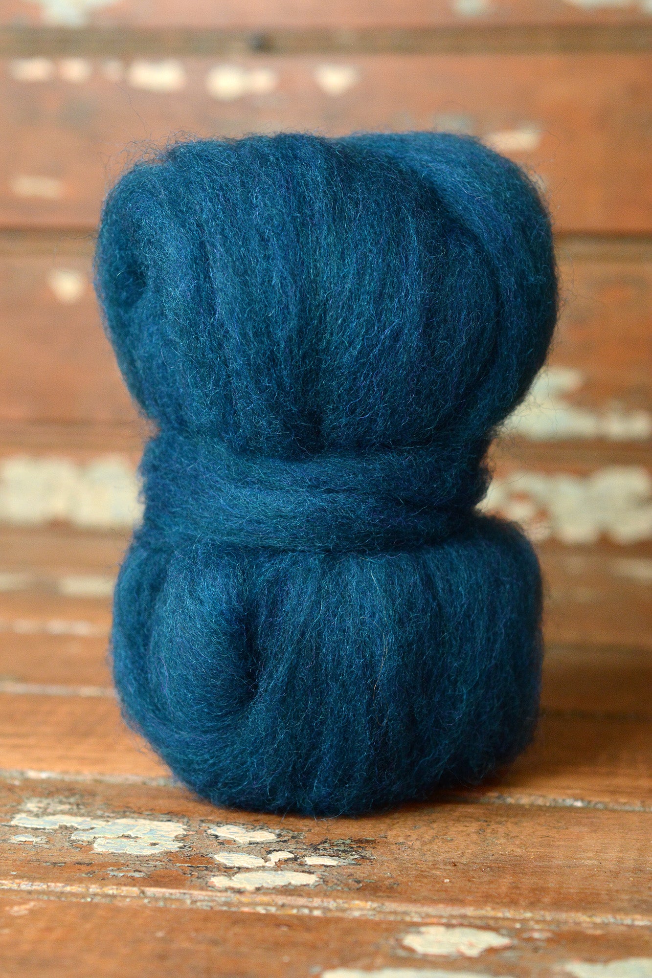 Wool Roving by Sarafina - Peacock Pelt 1 oz – Sarafina Fiber Art